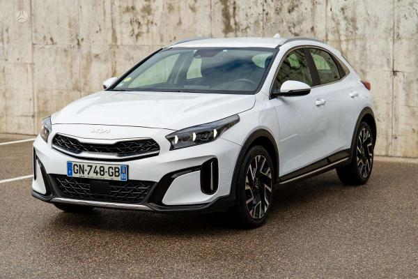 Белый Киа XCeed 2023 в Вильнюс, объемом двигателя 1.60 л и пробегом 184 тыс. км за 12900 €, фото 4 на AUTOMOTO.COM.LV