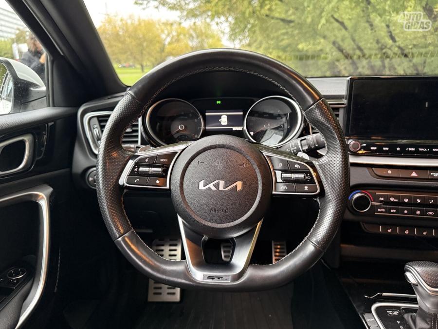 White Kia XCeed 2024 in Vilnius, with an engine capacity of 1.50 L and mileage of 37 thousand km for 20900 €, photo 15 on AUTOMOTO.COM.LV