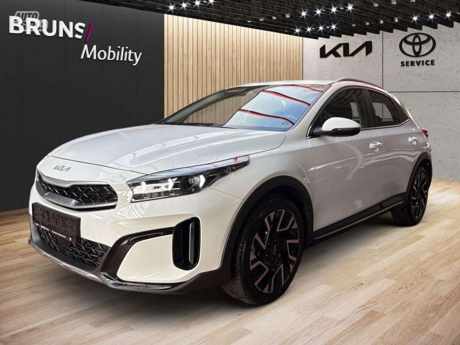 Balts Kia XCeed 2025 Kauņa, ar dzinēja tilpumu 1.40 L un nobraukumu 21 tūkst. km par 26922 €, foto 2 vietnē AUTOMOTO.COM.LV