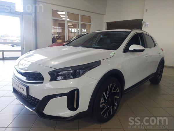 White Kia XCeed 2026 in Daugavpils, with an engine capacity of 1.50 L and mileage of 10 thousand km for 28441 €, photo 3 on AUTOMOTO.COM.LV