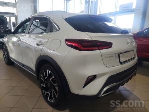 White Kia XCeed 2026 in Daugavpils, with an engine capacity of 1.50 L and mileage of 10 thousand km for 28441 €, photo 5 on AUTOMOTO.COM.LV