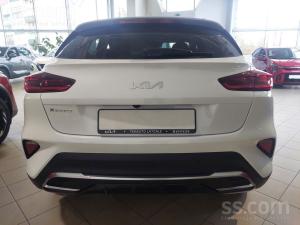 White Kia XCeed 2026 in Daugavpils, with an engine capacity of 1.50 L and mileage of 10 thousand km for 28441 €, photo 6 on AUTOMOTO.COM.LV