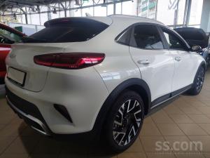 White Kia XCeed 2026 in Daugavpils, with an engine capacity of 1.50 L and mileage of 10 thousand km for 28441 €, photo 7 on AUTOMOTO.COM.LV