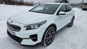 Balts Kia XCeed 2020 Kauņa, ar dzinēja tilpumu 1.60 L un nobraukumu 157 tūkst. km par 14900 €, foto  vietnē AUTOMOTO.COM.LV