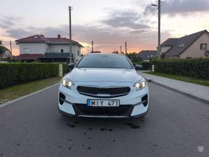 Белый Киа XCeed 2022 в Вильнюс, объемом двигателя 1.48 л и пробегом 29 тыс. км за 19999 €, фото 3 на AUTOMOTO.COM.LV
