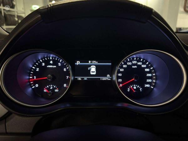 White Kia XCeed 2023 in Vilnius, with an engine capacity of 1.50 L and mileage of 112 thousand km for 16900 €, photo 6 on AUTOMOTO.COM.LV