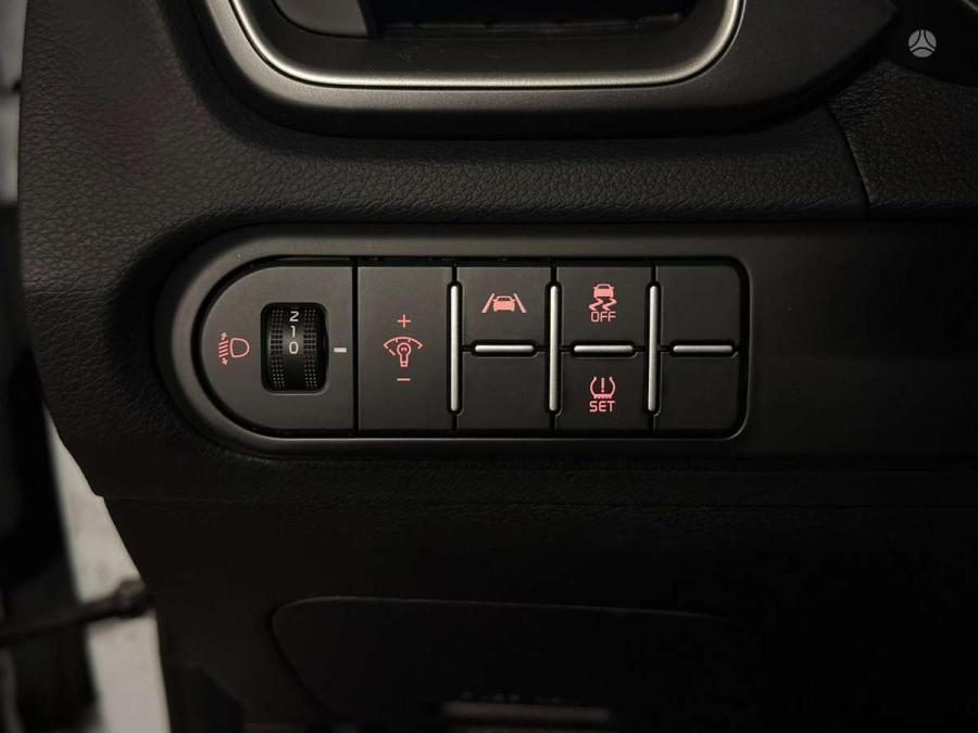 Balts Kia XCeed 2023 Viļņa, ar dzinēja tilpumu 1.50 L un nobraukumu 112 tūkst. km par 16900 €, foto 11 vietnē AUTOMOTO.COM.LV