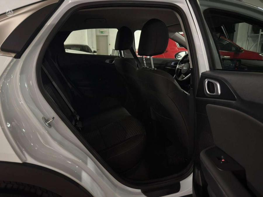 Balts Kia XCeed 2023 Viļņa, ar dzinēja tilpumu 1.50 L un nobraukumu 112 tūkst. km par 16900 €, foto 16 vietnē AUTOMOTO.COM.LV