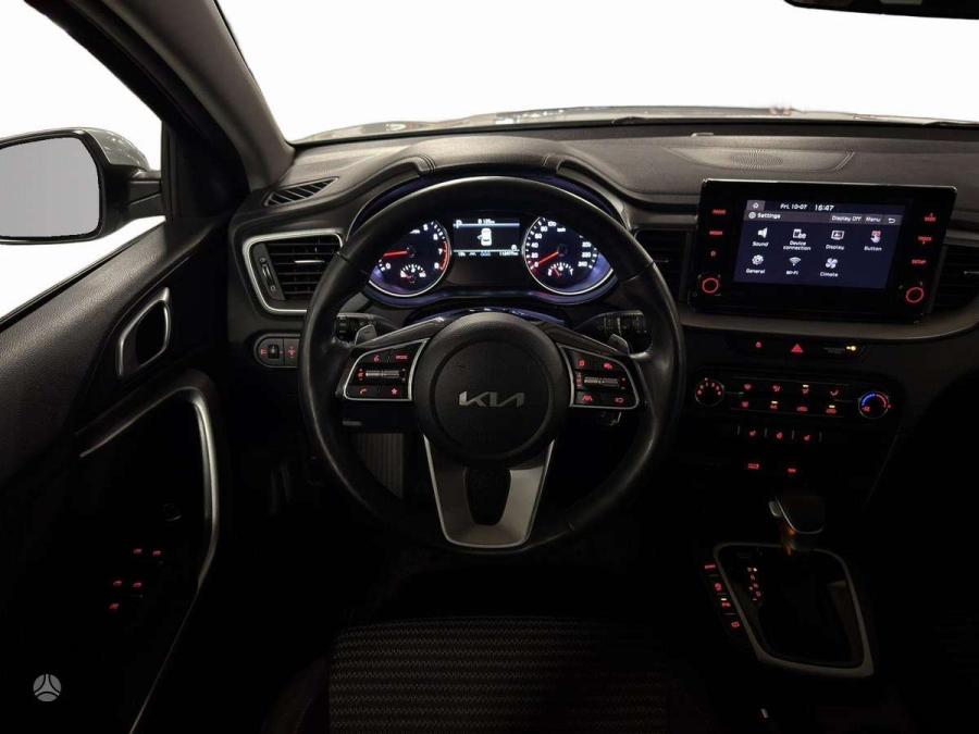 Balts Kia XCeed 2023 Viļņa, ar dzinēja tilpumu 1.50 L un nobraukumu 112 tūkst. km par 16900 €, foto 17 vietnē AUTOMOTO.COM.LV