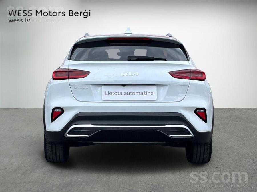 Balts Kia XCeed 2024 Rīga, ar dzinēja tilpumu 1.50 L un nobraukumu 45 tūkst. km par 19990 €, foto 5 vietnē AUTOMOTO.COM.LV