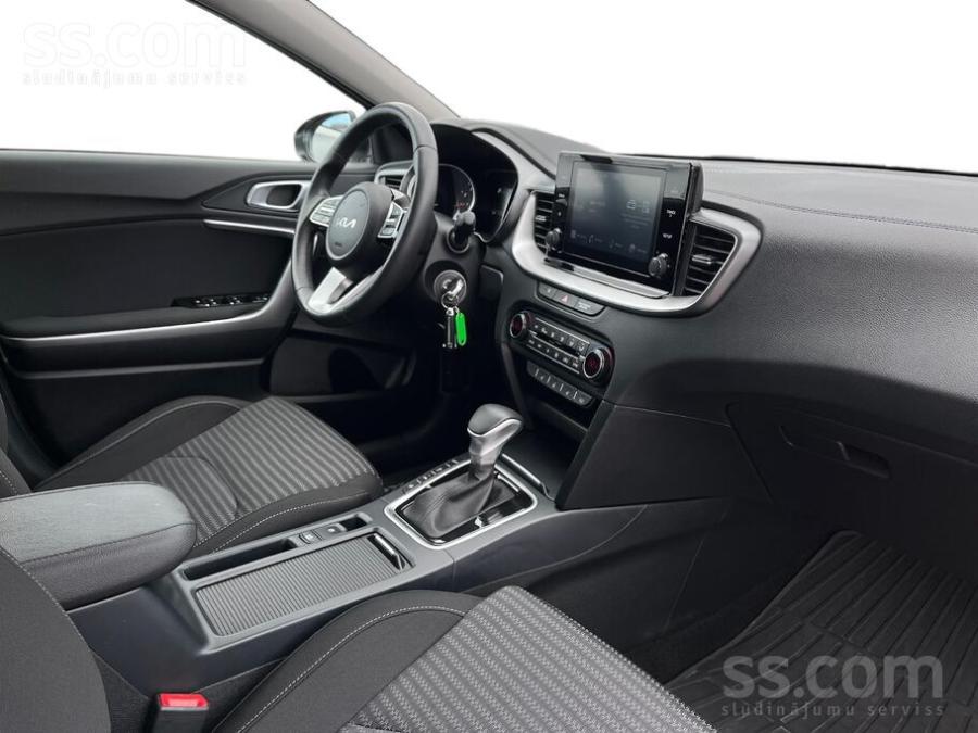 Balts Kia XCeed 2024 Rīga, ar dzinēja tilpumu 1.50 L un nobraukumu 45 tūkst. km par 19990 €, foto 7 vietnē AUTOMOTO.COM.LV