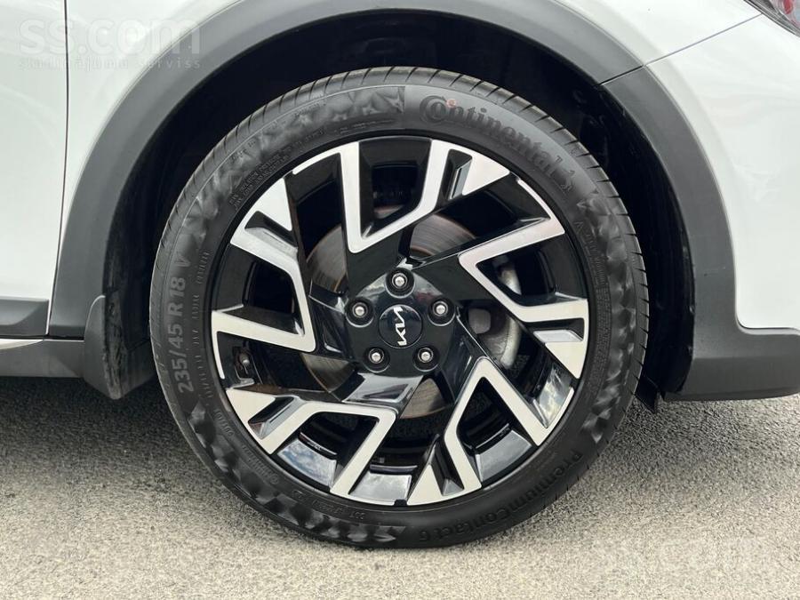 Balts Kia XCeed 2024 Rīga, ar dzinēja tilpumu 1.50 L un nobraukumu 45 tūkst. km par 19990 €, foto 21 vietnē AUTOMOTO.COM.LV