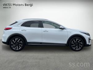 Balts Kia XCeed 2024 Rīga, ar dzinēja tilpumu 1.50 L un nobraukumu 45 tūkst. km par 19990 €, foto 22 vietnē AUTOMOTO.COM.LV
