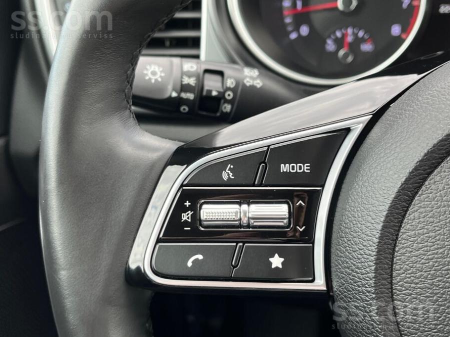 Balts Kia XCeed 2024 Rīga, ar dzinēja tilpumu 1.50 L un nobraukumu 45 tūkst. km par 19990 €, foto 23 vietnē AUTOMOTO.COM.LV