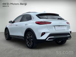 Balts Kia XCeed 2024 Rīga, ar dzinēja tilpumu 1.50 L un nobraukumu 45 tūkst. km par 19990 €, foto 24 vietnē AUTOMOTO.COM.LV