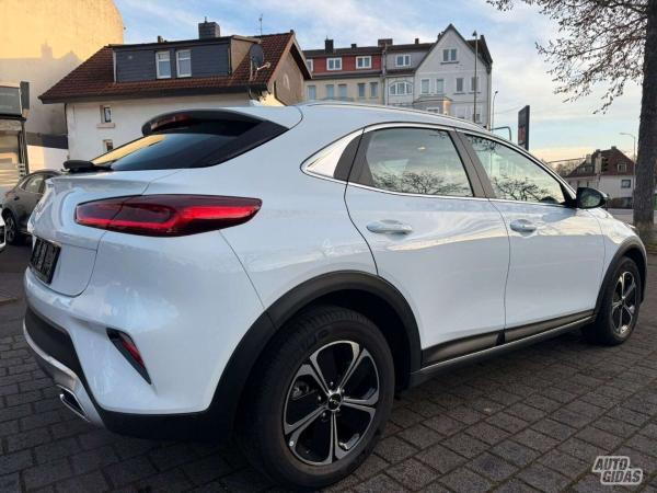 Balts Kia XCeed 2022 Kauņa, ar dzinēja tilpumu 1.60 L un nobraukumu 38 tūkst. km par 21374 €, foto 4 vietnē AUTOMOTO.COM.LV