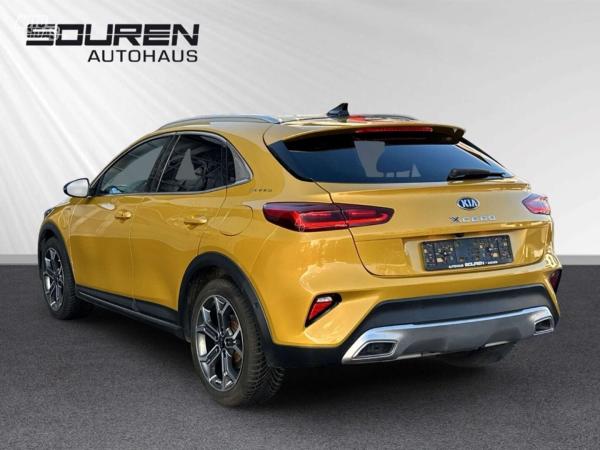 Yellow Kia XCeed 2020 in Kaunas, with an engine capacity of 1.60 L and mileage of 47 thousand km for 25480 €, photo 3 on AUTOMOTO.COM.LV