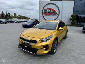Yellow Kia XCeed 2020 in Telschi, with an engine capacity of 1.60 L and mileage of 149 thousand km for 11800 €, photo 3 on AUTOMOTO.COM.LV