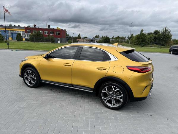 Желтый Киа XCeed 2020 в Тельшяй, объемом двигателя 1.60 л и пробегом 149 тыс. км за 11800 €, фото 4 на AUTOMOTO.COM.LV
