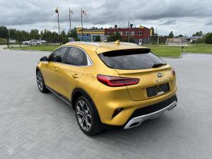 Yellow Kia XCeed 2020 in Telschi, with an engine capacity of 1.60 L and mileage of 149 thousand km for 11800 €, photo 6 on AUTOMOTO.COM.LV