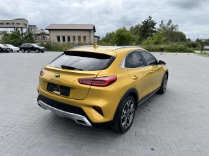 Yellow Kia XCeed 2020 in Telschi, with an engine capacity of 1.60 L and mileage of 149 thousand km for 11800 €, photo 10 on AUTOMOTO.COM.LV