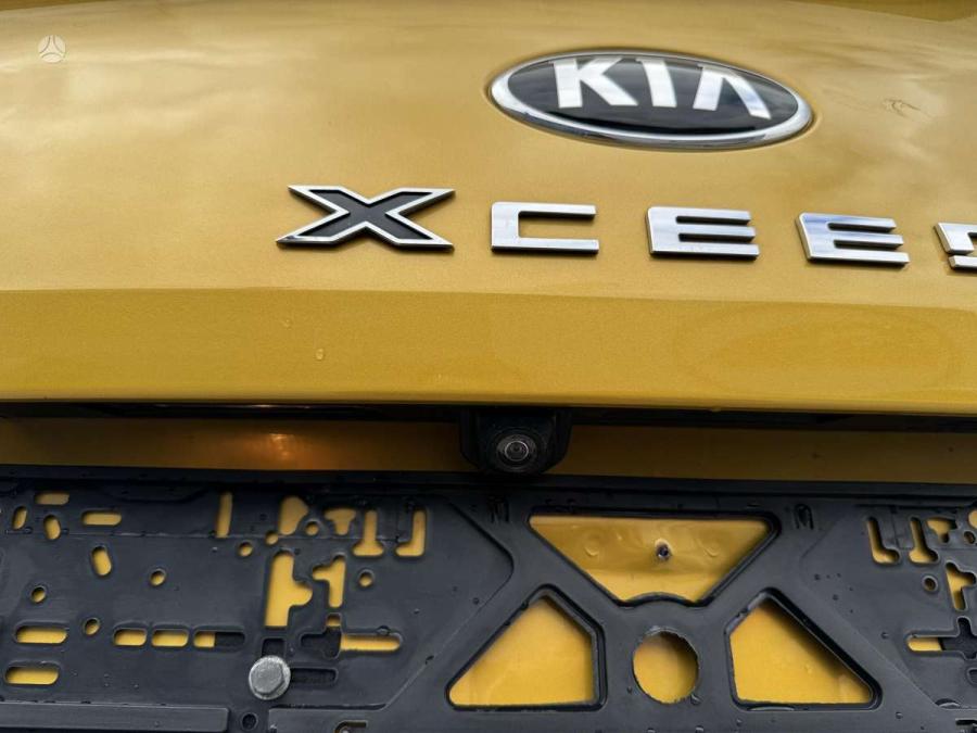 Yellow Kia XCeed 2020 in Telschi, with an engine capacity of 1.60 L and mileage of 149 thousand km for 11800 €, photo 23 on AUTOMOTO.COM.LV