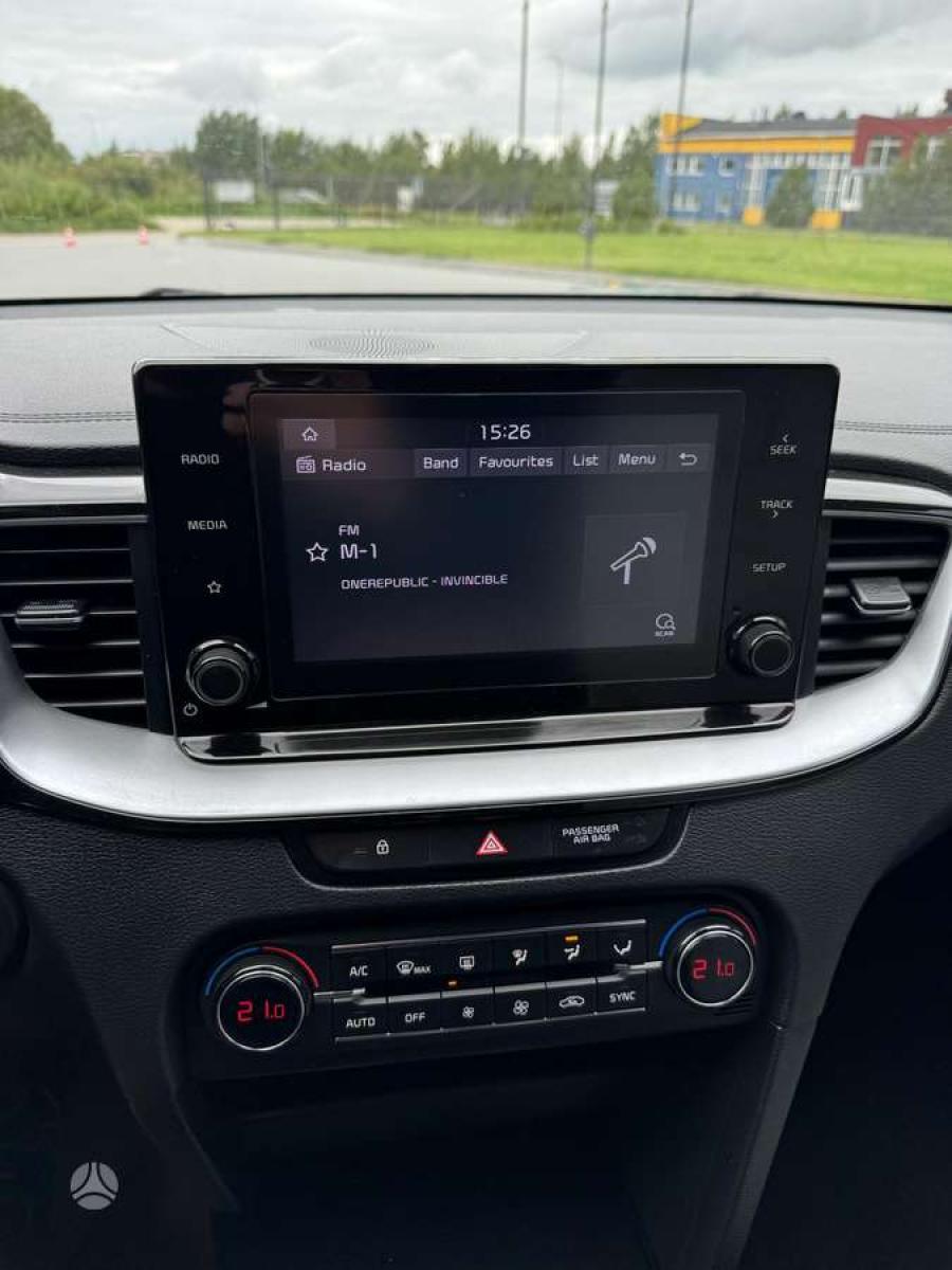 Yellow Kia XCeed 2020 in Telschi, with an engine capacity of 1.60 L and mileage of 149 thousand km for 11800 €, photo 41 on AUTOMOTO.COM.LV
