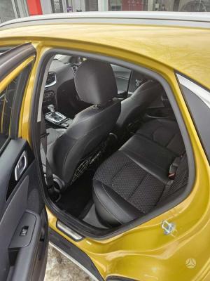 Yellow Kia XCeed 2021 in Klaipeda, with an engine capacity of 1.48 L and mileage of 86 thousand km for 18900 €, photo 8 on AUTOMOTO.COM.LV
