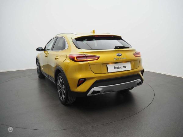 Yellow Kia XCeed 2021 in Vilnius, with an engine capacity of 1.48 L and mileage of 90 thousand km for 16500 €, photo 6 on AUTOMOTO.COM.LV