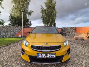 Yellow Kia XCeed 2021 in Marijampole, with an engine capacity of 1.60 L and mileage of 147 thousand km for 14400 €, photo  on AUTOMOTO.COM.LV