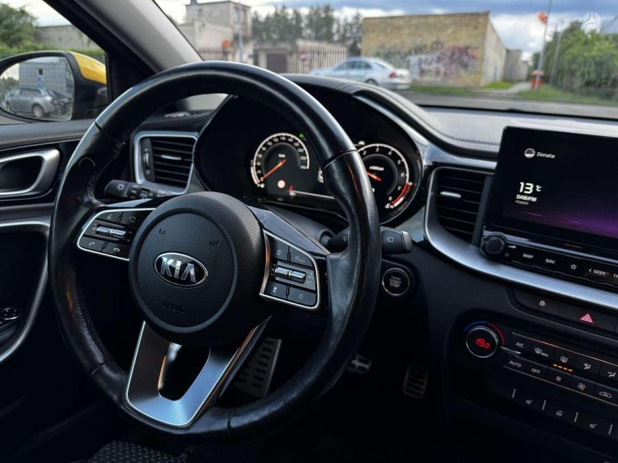 Желтый Киа XCeed 2019 в Каунас, объемом двигателя 1.60 л и пробегом 66 тыс. км за 18500 €, фото 17 на AUTOMOTO.COM.LV