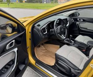 Yellow Kia XCeed 2020 in Telschi, with an engine capacity of 1.60 L and mileage of 149 thousand km for 11790 €, photo 12 on AUTOMOTO.COM.LV