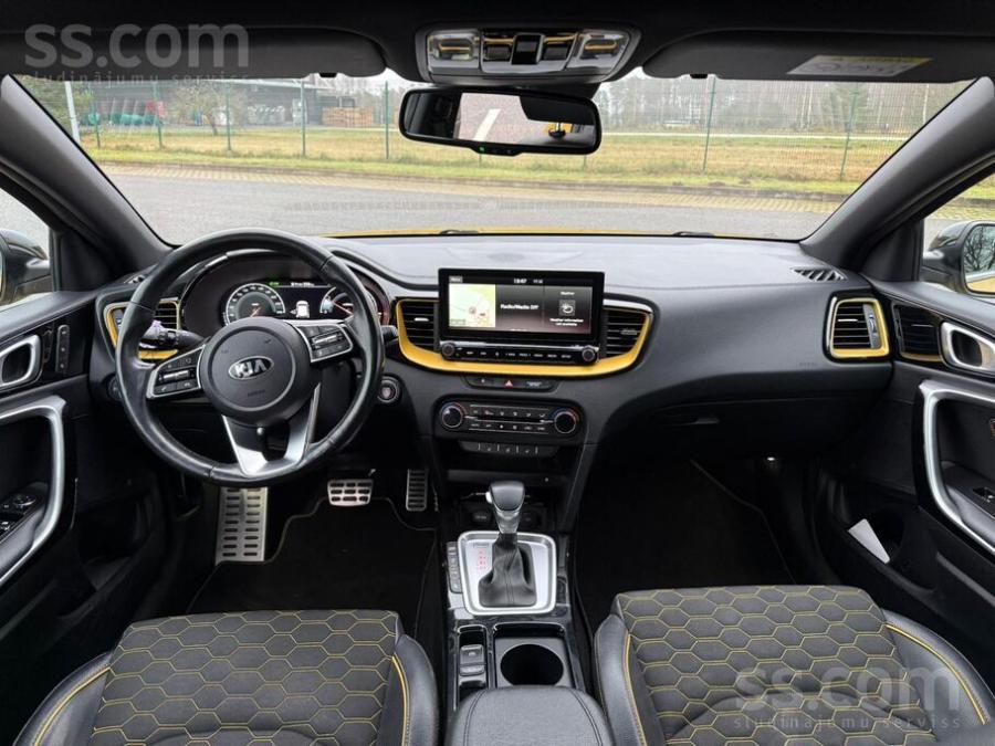 Желтый Киа XCeed 2021 в Валмиера, объемом двигателя 1.60 л и пробегом 150 тыс. км за 12500 €, фото 10 на AUTOMOTO.COM.LV