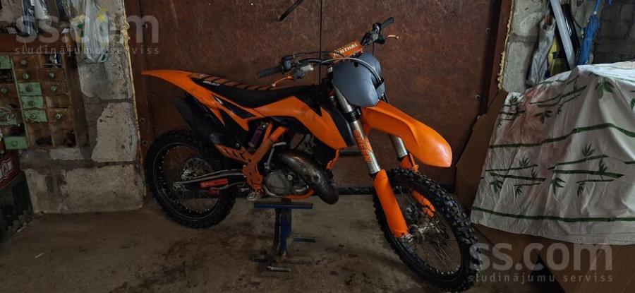 KTM 125 SX 2015 Tukums, ar dzinēja tilpumu 0.13 L un nobraukumu 0 tūkst. km par 2300 €, foto 1 vietnē AUTOMOTO.COM.LV