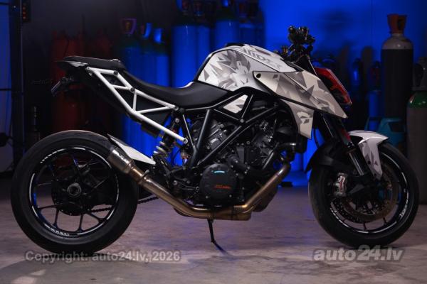 Черный КТМ 1290 Super Duke 2018 в Тарту, объемом двигателя 1.30 л и пробегом 26 тыс. км за 11000 €, фото 3 на AUTOMOTO.COM.LV