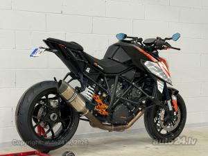 Черный КТМ 1290 Super Duke 2018 в Таллин, объемом двигателя 1.30 л и пробегом 48 тыс. км за 8490 €, фото 4 на AUTOMOTO.COM.LV