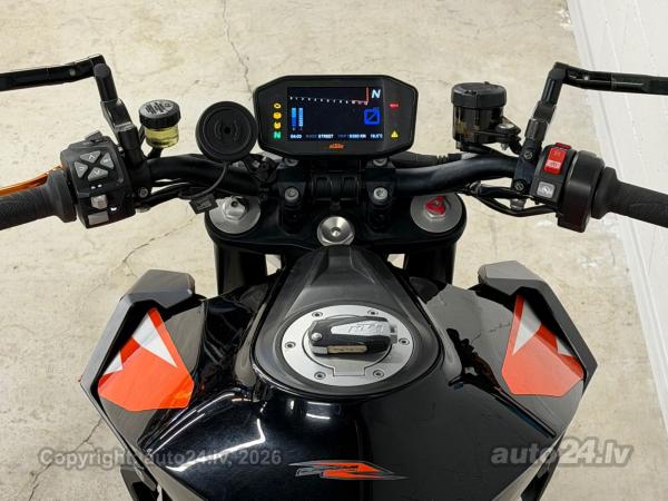 Melns KTM 1290 Super Duke 2018 Tallina, ar dzinēja tilpumu 1.30 L un nobraukumu 48 tūkst. km par 8490 €, foto 7 vietnē AUTOMOTO.COM.LV