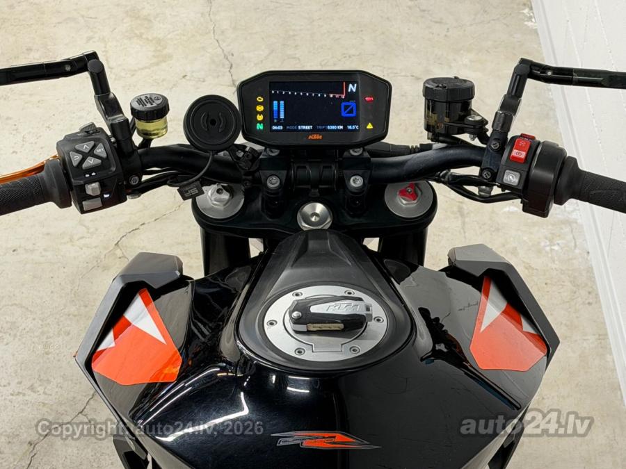 Черный КТМ 1290 Super Duke 2018 в Таллин, объемом двигателя 1.30 л и пробегом 48 тыс. км за 8490 €, фото 8 на AUTOMOTO.COM.LV