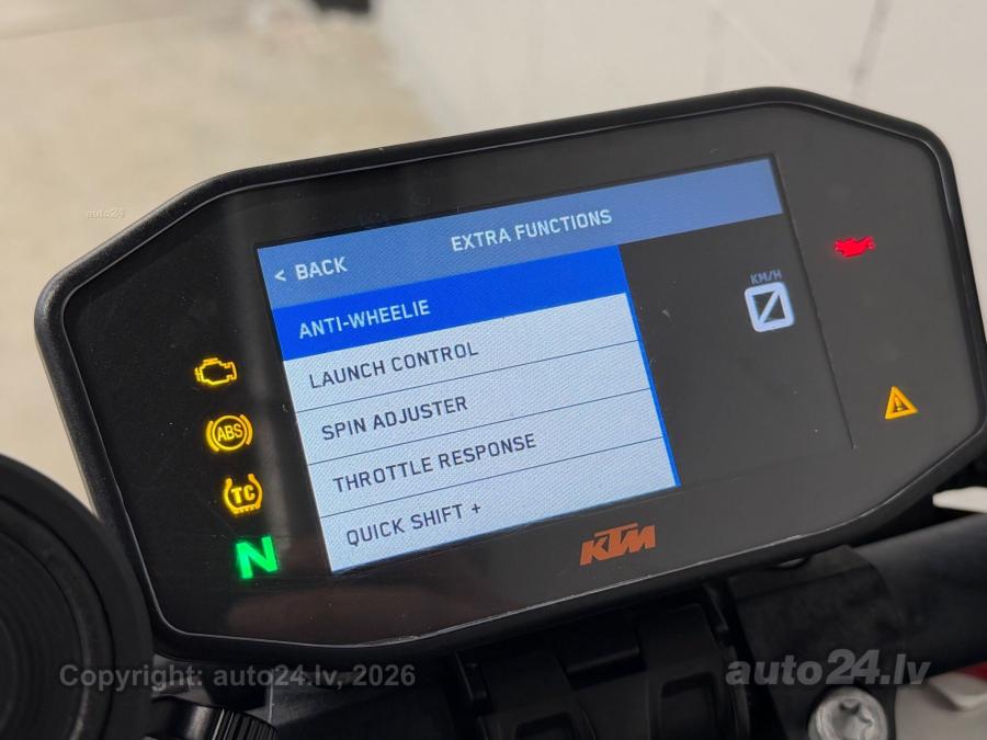 Черный КТМ 1290 Super Duke 2018 в Таллин, объемом двигателя 1.30 л и пробегом 48 тыс. км за 8490 €, фото 9 на AUTOMOTO.COM.LV