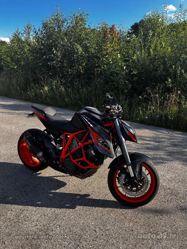 КТМ 1290 Super Duke 2015 в Таллин, объемом двигателя 0.00 л и пробегом 39 тыс. км за 6700 €, фото 1 на AUTOMOTO.COM.LV