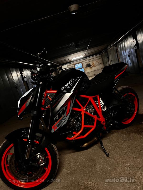 КТМ 1290 Super Duke 2015 в Таллин, объемом двигателя 0.00 л и пробегом 39 тыс. км за 6700 €, фото 2 на AUTOMOTO.COM.LV