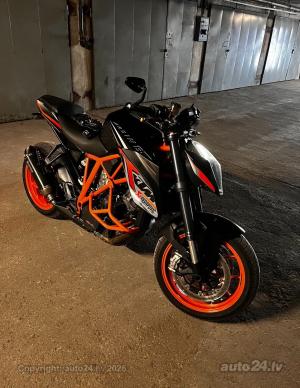 KTM 1290 Super Duke 2015 in Tallinn, with an engine capacity of 0.00 L and mileage of 39 thousand km for 6700 €, photo 5 on AUTOMOTO.COM.LV