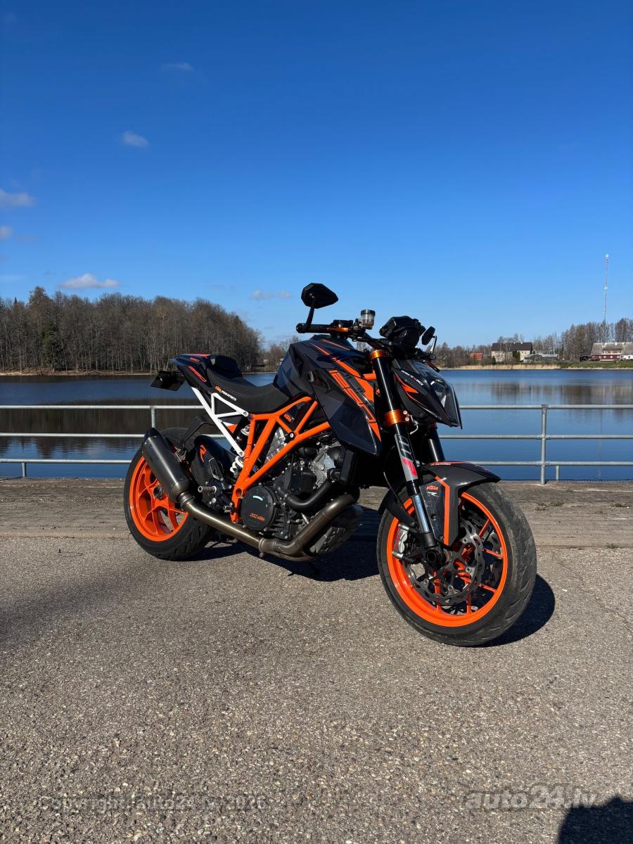 KTM 1290 Super Duke 2016 Pelva, ar dzinēja tilpumu 1.30 L un nobraukumu 24 tūkst. km par 8500 €, foto 1 vietnē AUTOMOTO.COM.LV