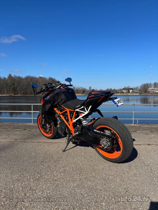 KTM 1290 Super Duke 2016 Pelva, ar dzinēja tilpumu 1.30 L un nobraukumu 24 tūkst. km par 8500 €, foto 4 vietnē AUTOMOTO.COM.LV