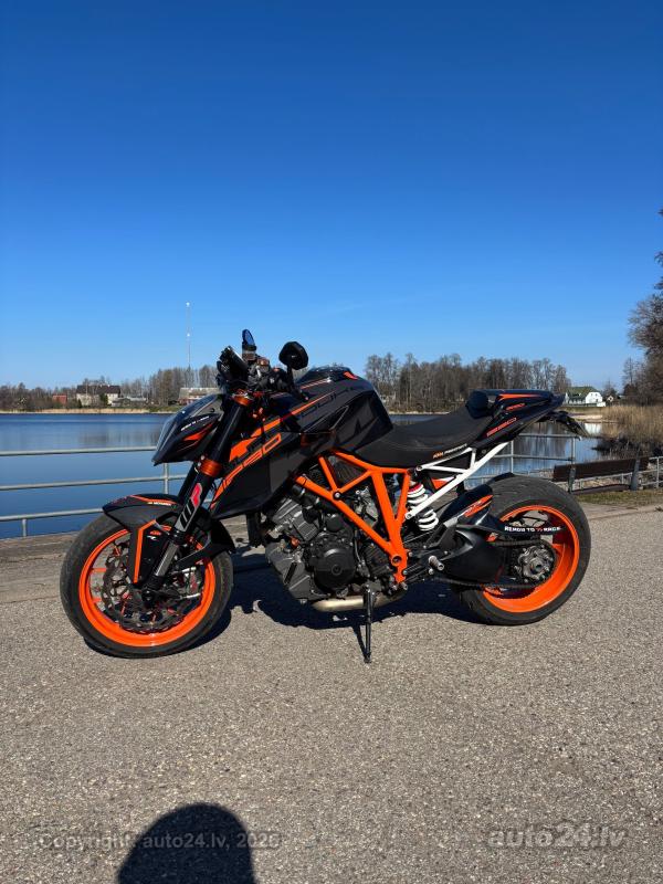 KTM 1290 Super Duke 2016 Pelva, ar dzinēja tilpumu 1.30 L un nobraukumu 24 tūkst. km par 8500 €, foto 6 vietnē AUTOMOTO.COM.LV