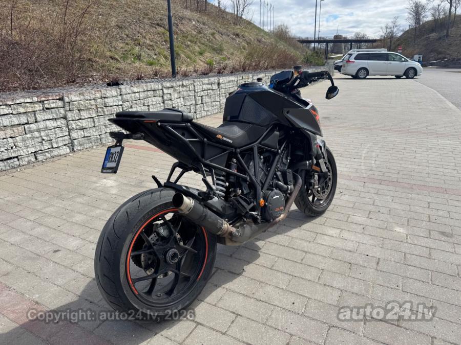 KTM 1290 Super Duke 2017 Tallina, ar dzinēja tilpumu 1.30 L un nobraukumu 0 tūkst. km par 8900 €, foto 4 vietnē AUTOMOTO.COM.LV