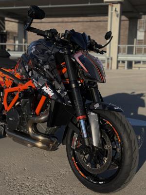 KTM 1290 Super Duke 2021 in Vilnius, with an engine capacity of 0.80 L and mileage of 3 thousand km for 12500 €, photo 3 on AUTOMOTO.COM.LV