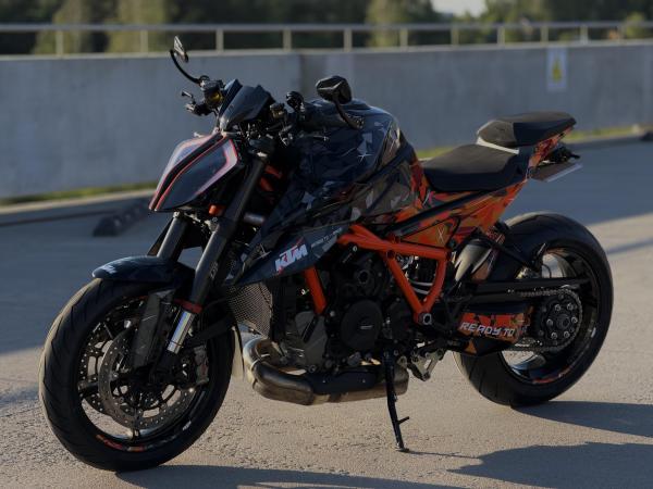 KTM 1290 Super Duke 2021 Viļņa, ar dzinēja tilpumu 0.80 L un nobraukumu 3 tūkst. km par 12500 €, foto 9 vietnē AUTOMOTO.COM.LV