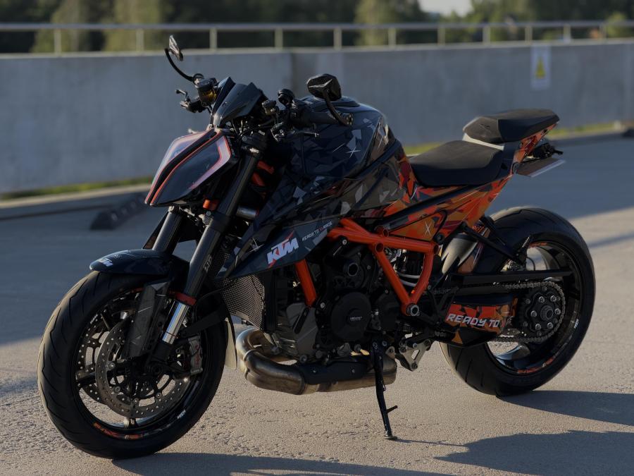 KTM 1290 Super Duke 2021 in Vilnius, with an engine capacity of 0.80 L and mileage of 3 thousand km for 12500 €, photo 10 on AUTOMOTO.COM.LV