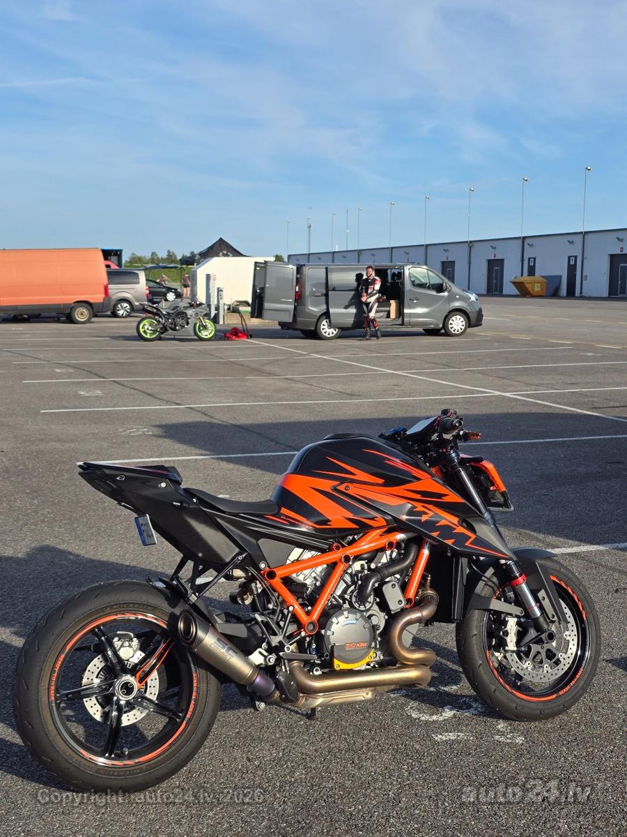 КТМ 1290 Super Duke 2021 в Таллин, объемом двигателя 1.30 л и пробегом 23 тыс. км за 11500 €, фото 1 на AUTOMOTO.COM.LV
